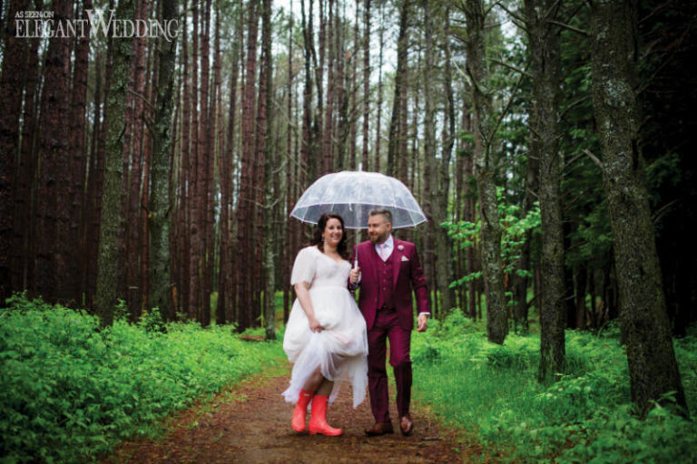 Beautiful Rainy Day Wedding | ElegantWedding.ca
