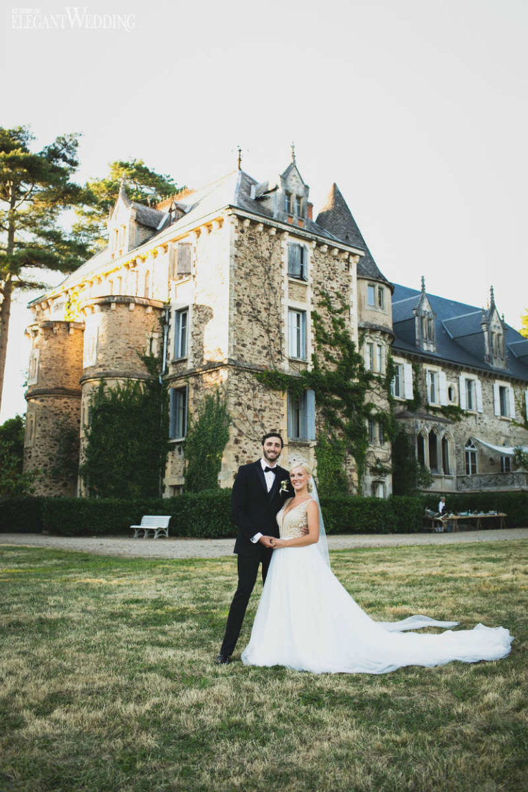 Romantic castle wedding in France | ElegantWedding.ca