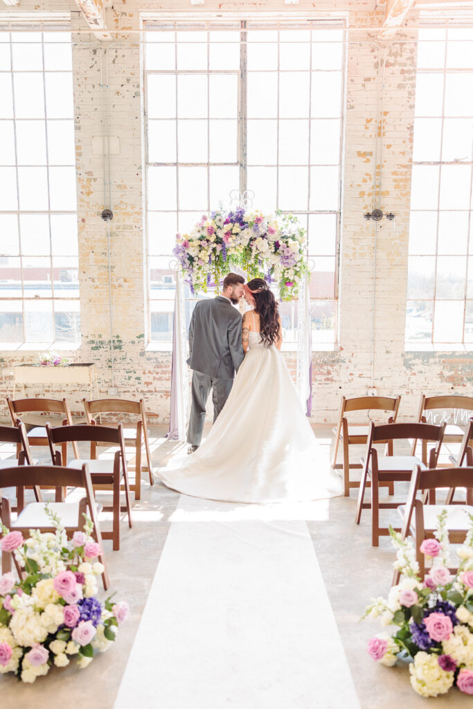 Romantic Lavender Wedding Theme | ElegantWedding.ca