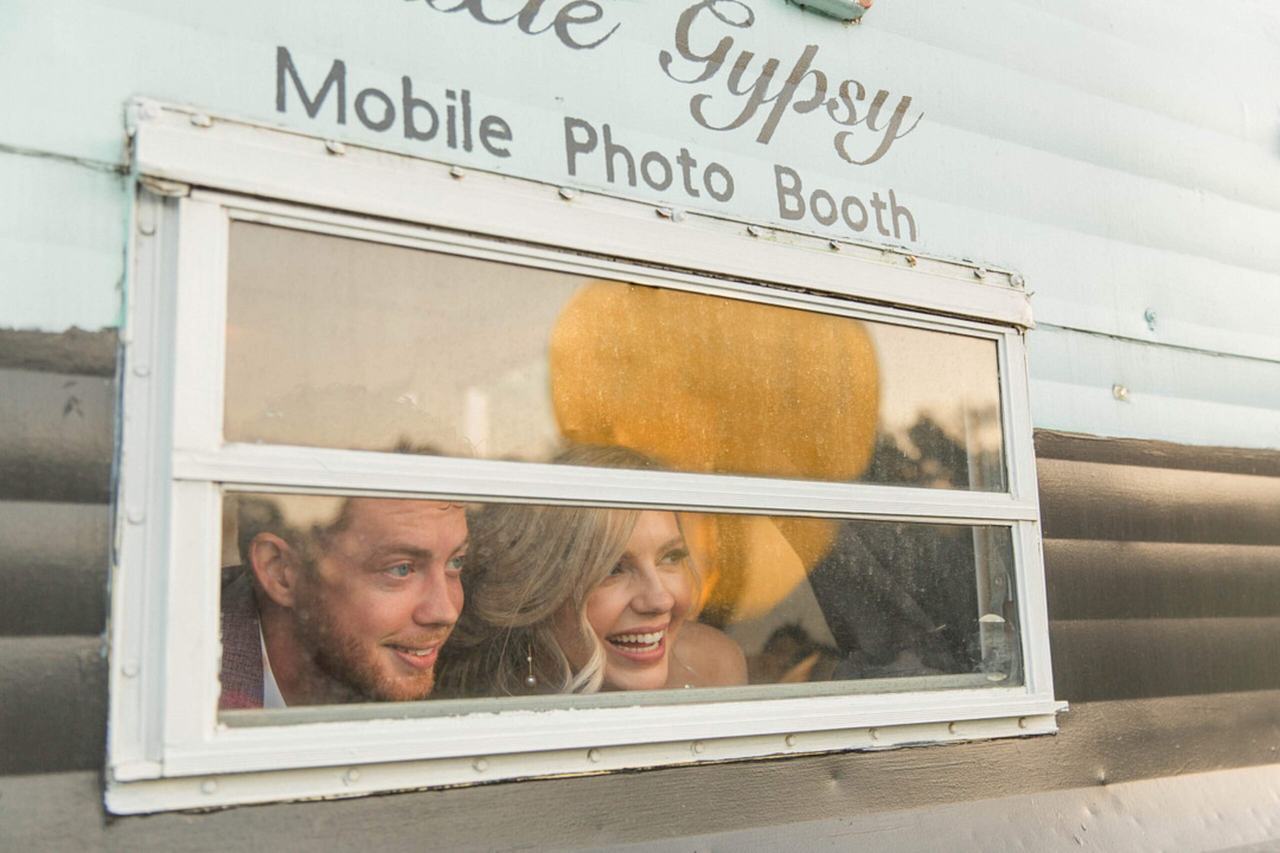 Unique Wedding with a Hot Air Balloon | Elegant Wedding